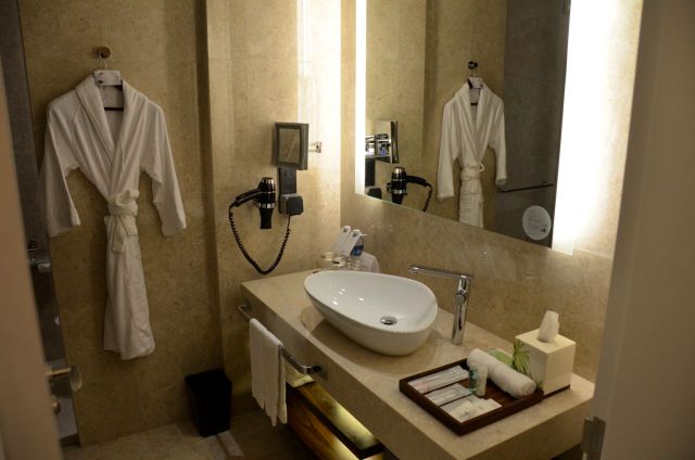 Review: The Westin Singapore | World Traveller 73