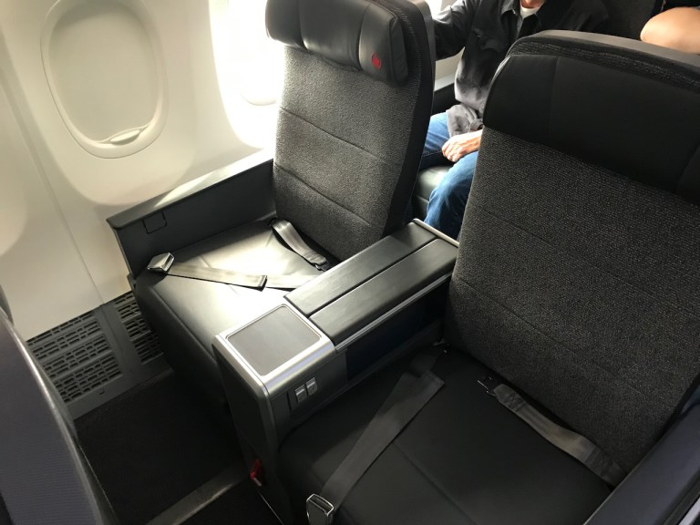 Review: Air Canada Business Class B737 – MAX 8, Calgary – Vancouver ...