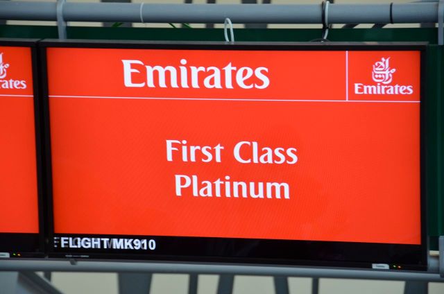 Review: Emirates First Class A380-8, Mauritius – Dubai | World Traveller 73