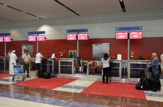 Review: The Emirates First Class Lounge – Dubai Terminal 3B, Dubai ...