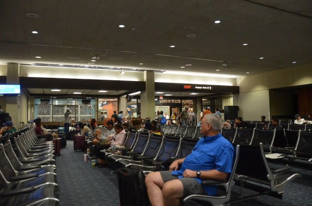 Review: United Airlines “Island Hopper” – Flight #1, Honolulu – Majuro ...