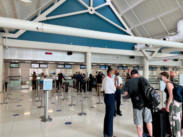 Review: Curaçao VIP Lounge – Hato International Airport, Curaçao ...