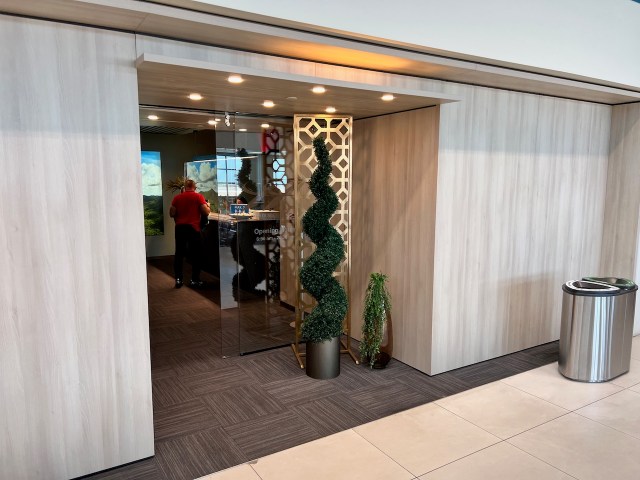 Review: Curaçao VIP Lounge – Hato International Airport, Curaçao ...