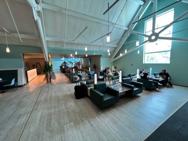 Review: Curaçao VIP Lounge – Hato International Airport, Curaçao ...