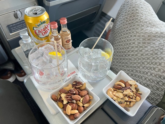 Review: American Airlines Business Class B737-8, Curaçao – Miami ...