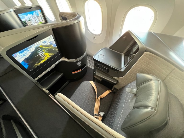 Review: Turkish Airlines Business Class B787-9, Paris – Istanbul ...