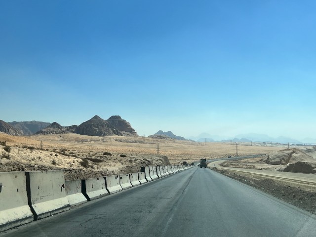 What to Expect Driving Through the Kingdom of Jordan | World Traveller 73
