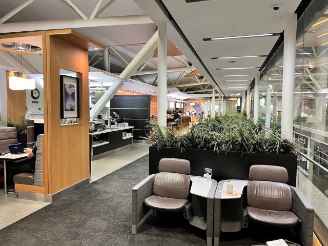 Review: Aspire Lounge International – Calgary International Airport ...