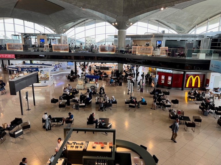 Review: Royal Jordanian Crown Lounge, Amman, Jordan | World Traveller 73