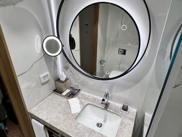 Review: Sheraton Tel Aviv, Israel | World Traveller 73