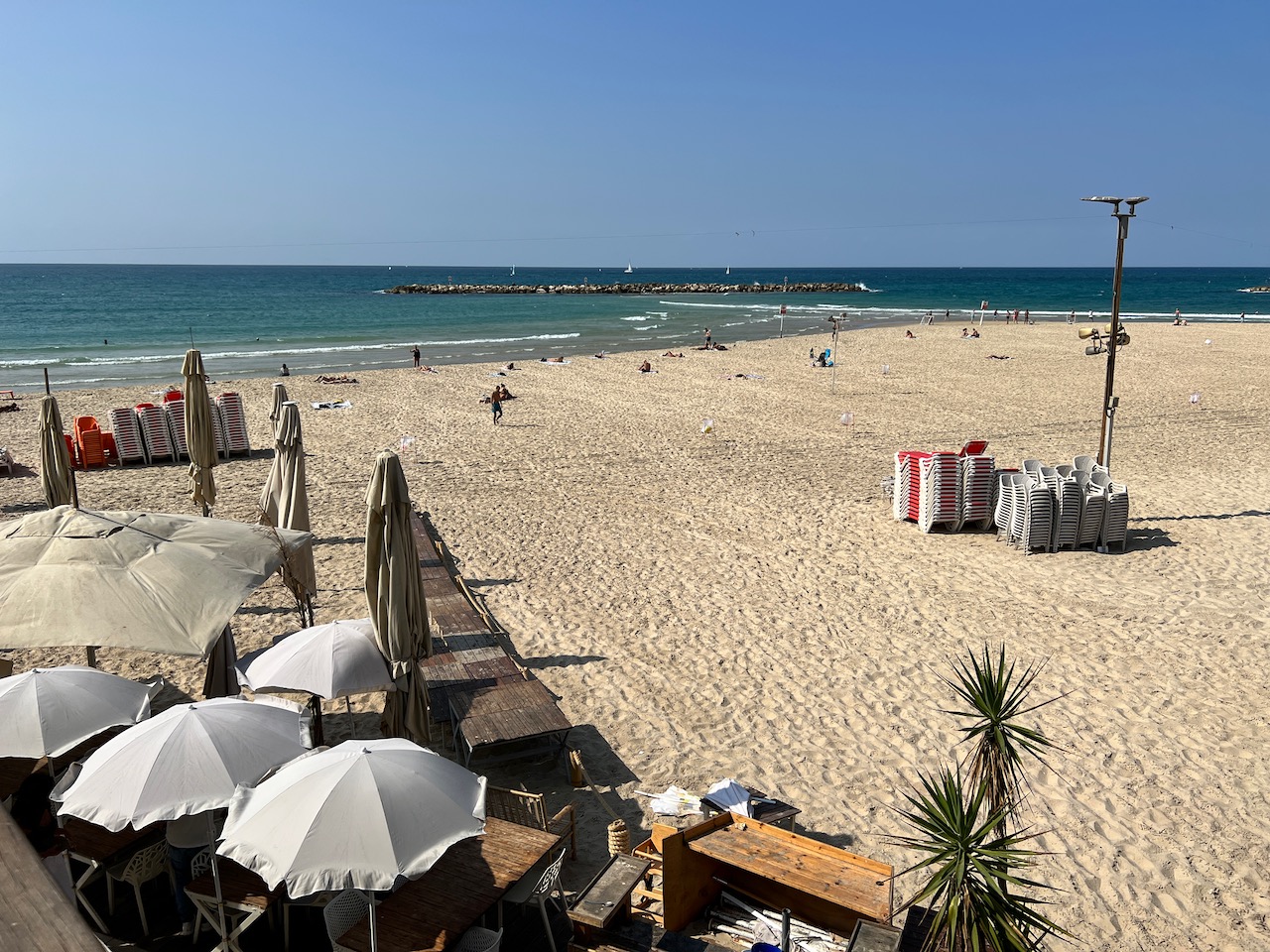 Visiting Tel Aviv’s Beaches: A Day at Gordon’s Beach, Tel Aviv, Israel ...