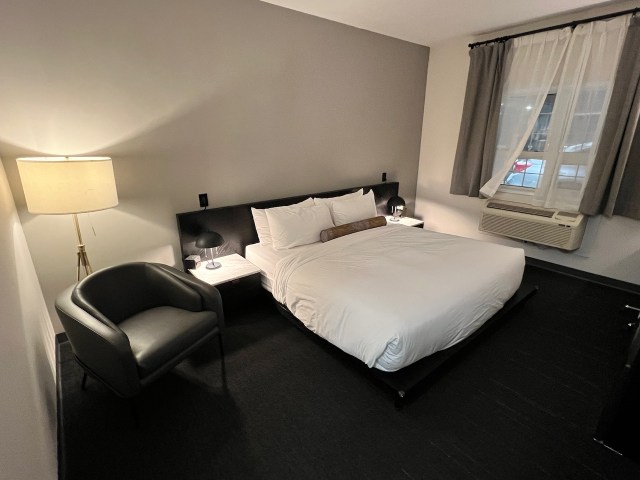 Review: Edgewater Hotel, Whitehorse, Yukon Territory, Canada. | World ...