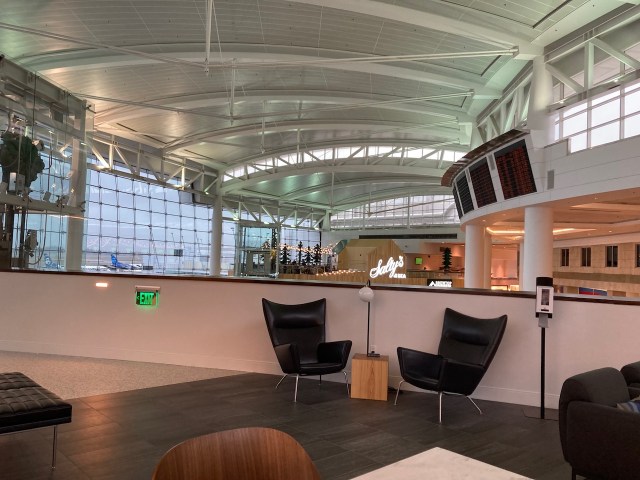 First Look: Visiting The All New American Express Centurion Lounge ...