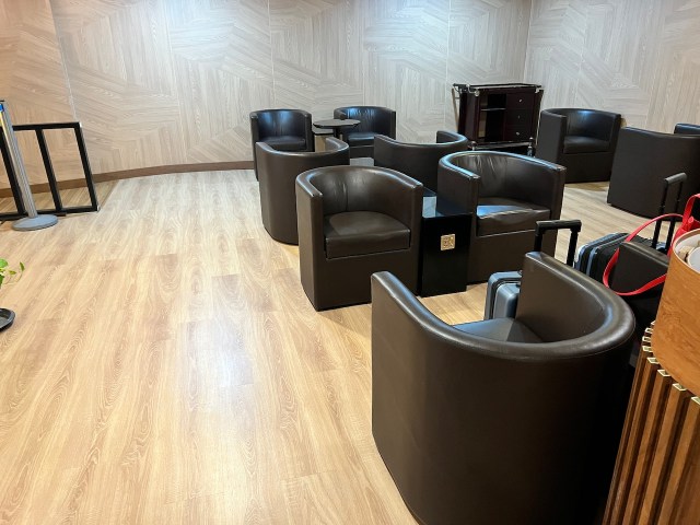 Review: The Leeli Lounge, Malé Velana International Airport, Maldives ...