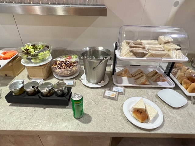 Review: The Leeli Lounge, Malé Velana International Airport, Maldives ...