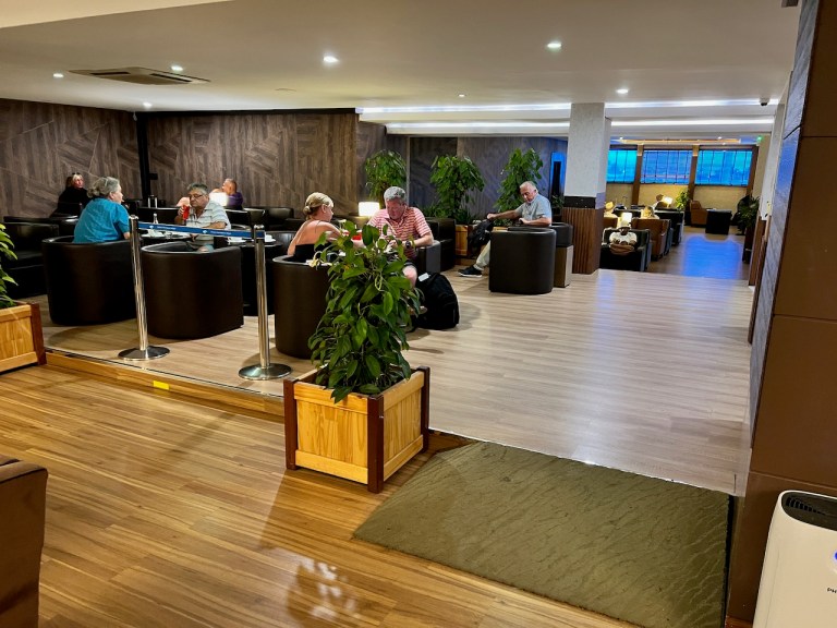 Review: The Leeli Lounge, Malé Velana International Airport, Maldives | World Traveller 73