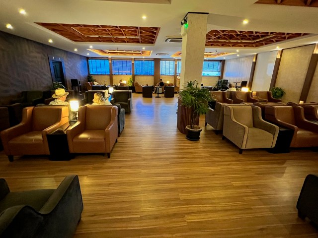 Review: The Leeli Lounge, Malé Velana International Airport, Maldives ...