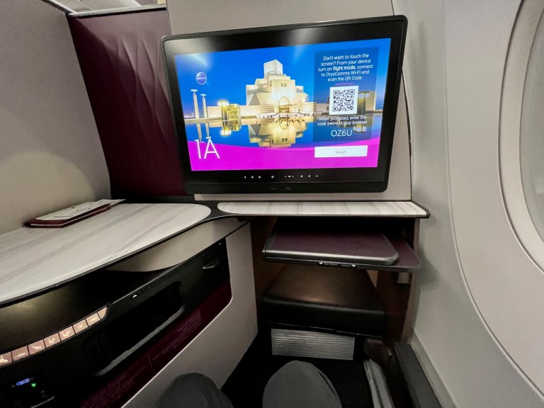 Review: Qatar Airways Q Suites Business Class A350-1000, Malé – Doha ...