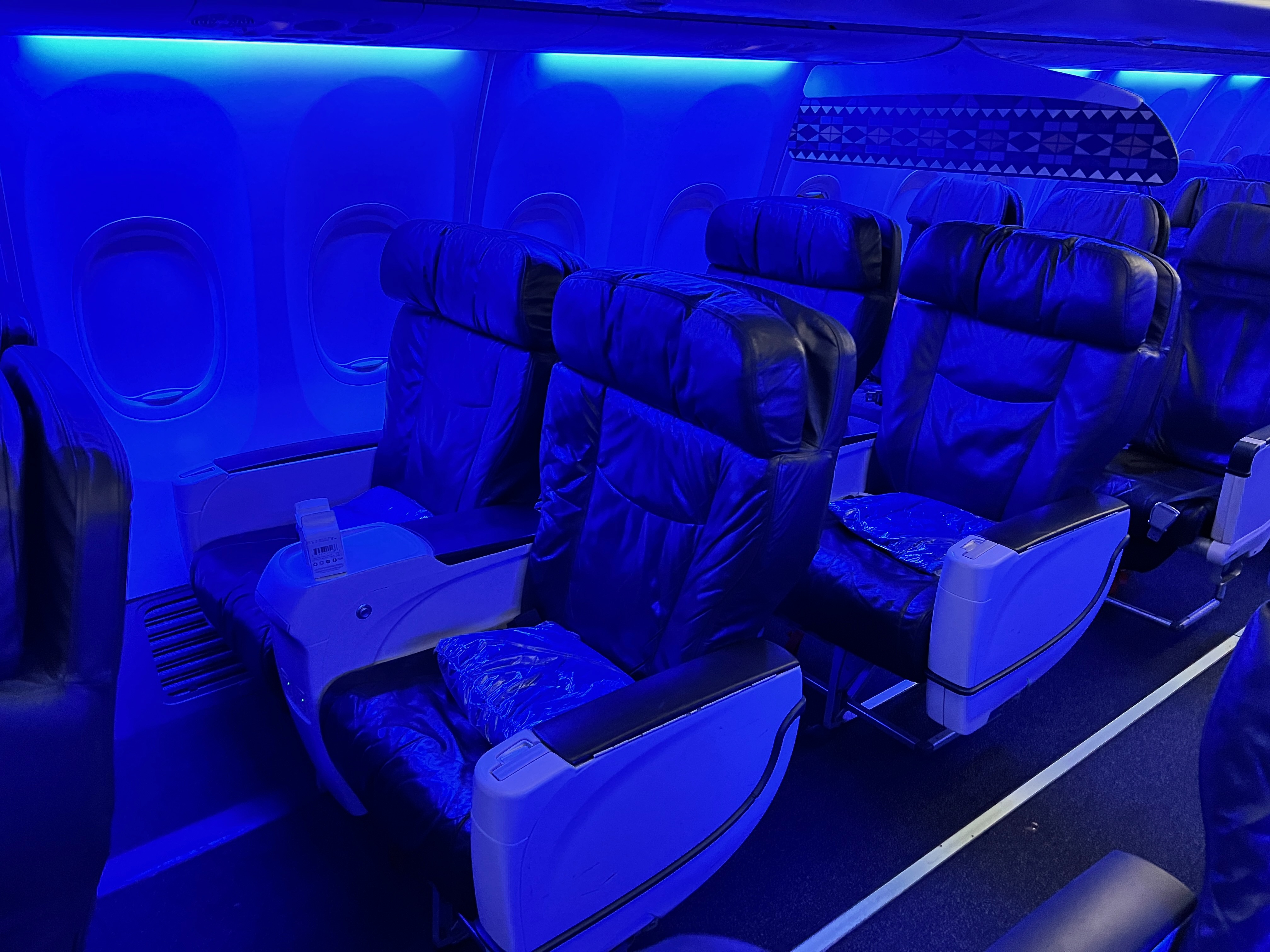 Review: Alaska Airlines First Class B737-9, Kona – Seattle | World ...