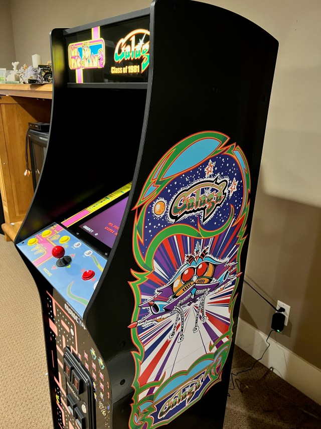 Review: Arcade 1Up “Class of 81” Ms. Pac Man / Galaga Deluxe Arcade ...