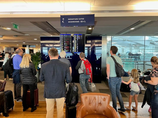 Review: British Airways Galleries South Lounge, London Heathrow ...