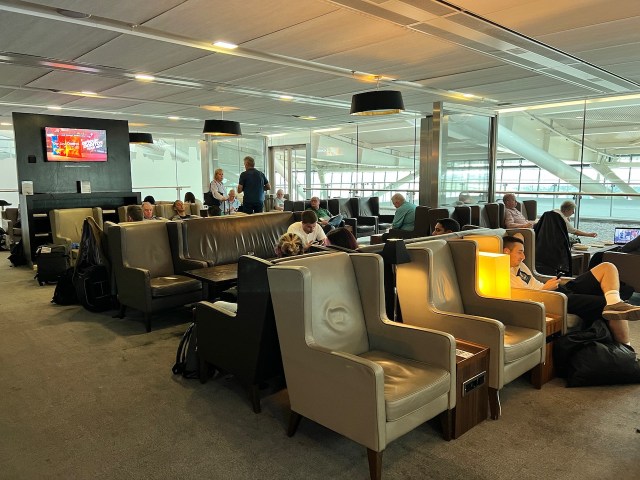 Review: British Airways Galleries South Lounge, London Heathrow ...