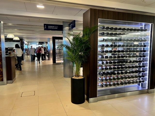 Review: British Airways Galleries South Lounge, London Heathrow ...