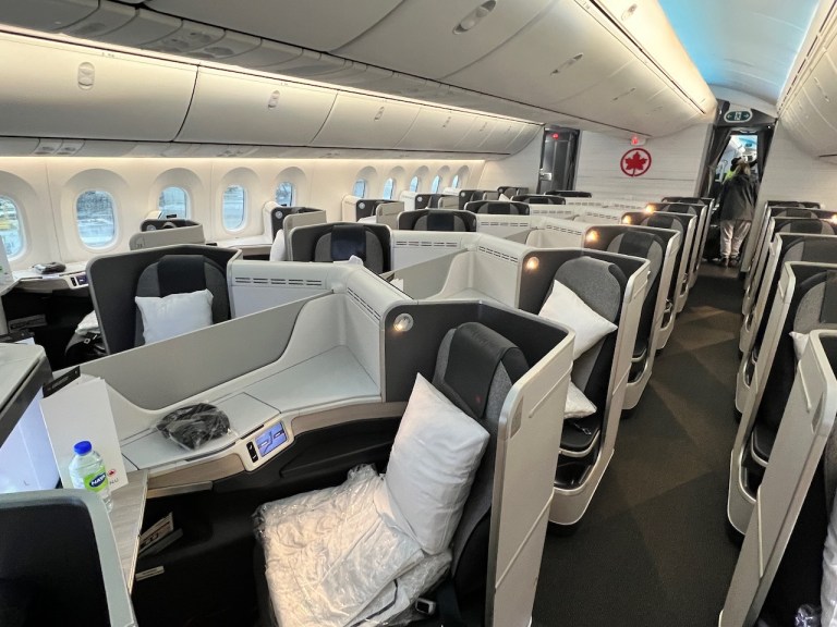 Review: Air Canada Signature Business Class B787-9, Vancouver – Ottawa ...