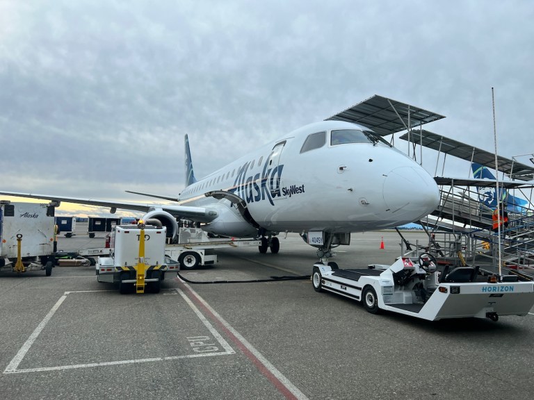 Review: Alaska Airlines First Class E175, Seattle – Bellingham | World ...