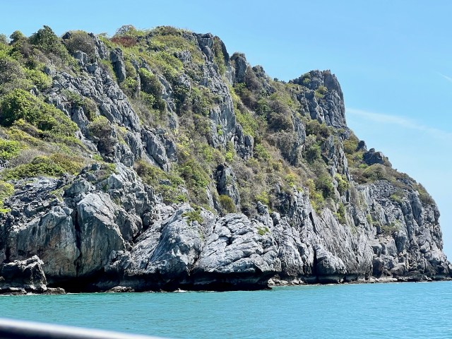 Island Hopping and Hiking in Mu Ko Ang Thong Marine Park, Thailand ...